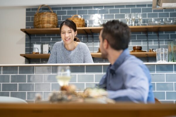 Understanding Japanese Love and Marriage Culture | HH JapaNeeds